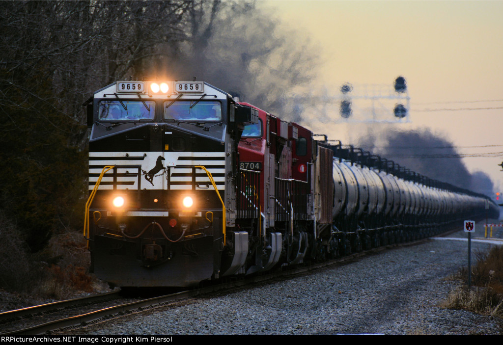 NS 9659 67J Crude Oil Empties